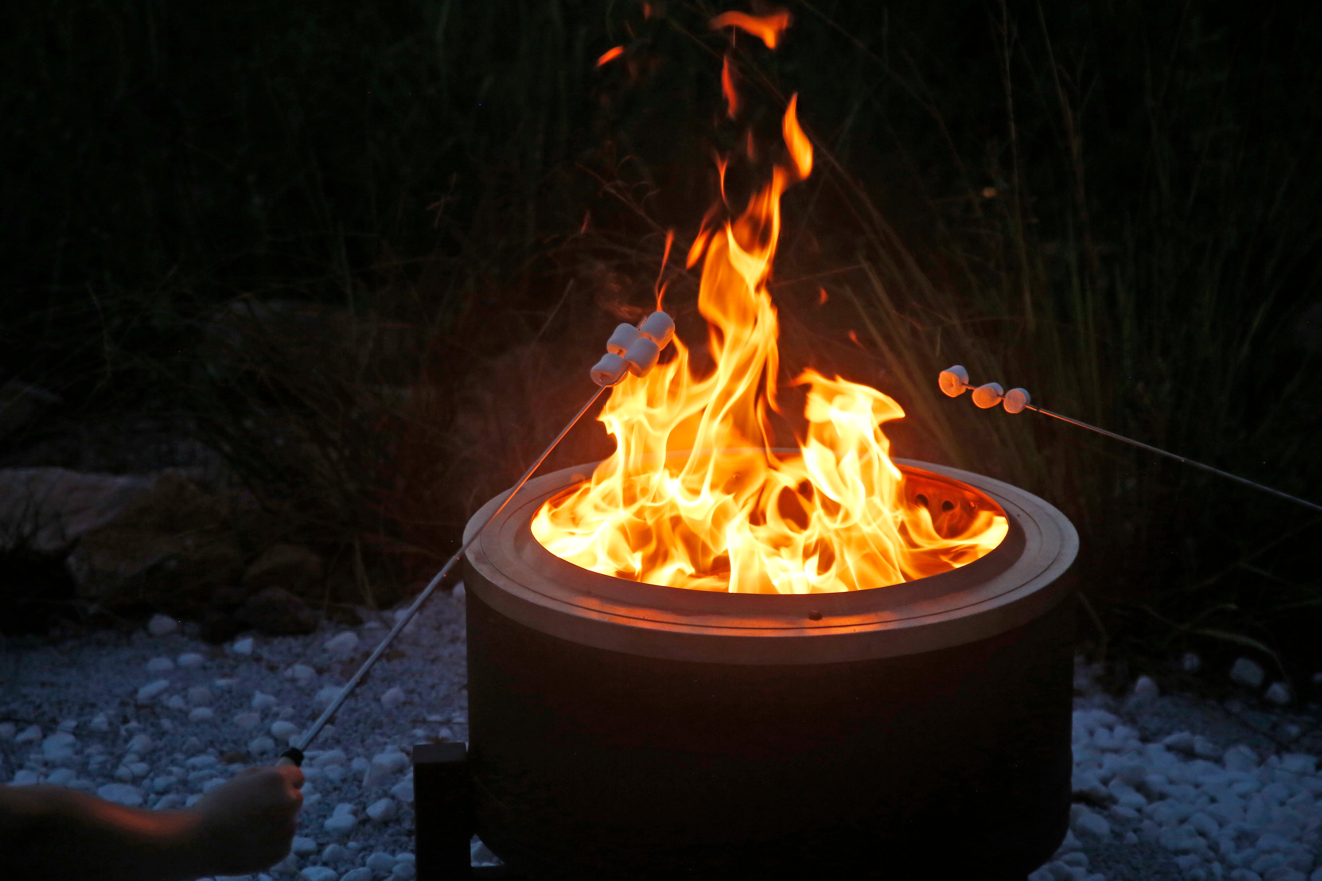 HEATMAXX 22" Outdoor Smokeless Fire Pit — Pooltables.com